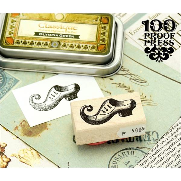 アンティークな絵柄がお洒落なラバースタンプ。ユニークな靴モチーフ。【サイズ】本体サイズ：幅4.9×奥行2.6×厚さ2.7cm印面サイズ：横4×縦2cm※サイズはすべて概寸です。 MADE IN USA【ご注意】※持ち手(木製)に貼られている...