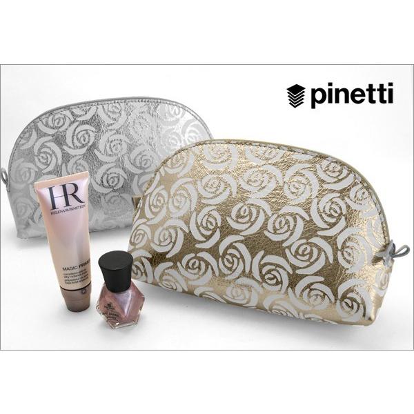 サイズ：幅19×高さ12×マチ5.5cm素材：牛革MADE IN ITALY本革製のポーチです。コスメポーチやデジカメケース、小物入れなど多用途に対応。 メタリックカラーのレザーに可憐なバラ模様をあしらったSOFIAシリーズ。そのほかのLU...