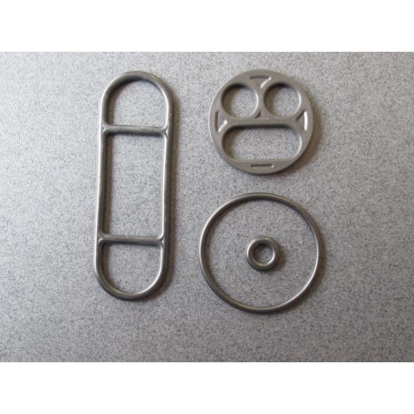 適合車種カワサキ純正　ゼファー400/カイ 燃料コック オーバーホール キットです。★装着は安全の為プロショップ整備資格者にご依頼下さい。※送料無料の為、保証はありません。