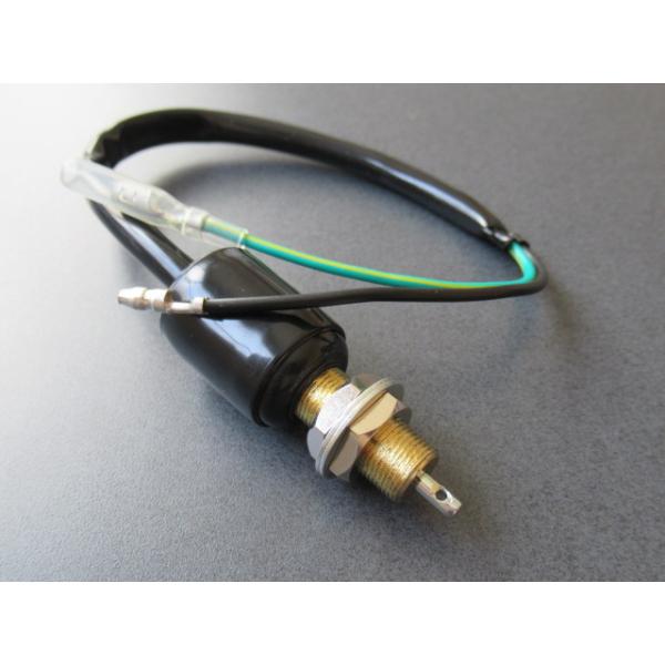 適合車種カワサキ　Z1/Z2　リヤ ブレーキスイッチ です。ブレーキランプが正常に作動しない時にブレーキスイッチの異常が考えられます。★装着は安全の為プロショップ整備資格者にご依頼下さい。※送料無料・ポスト投函の為、保証はありません。