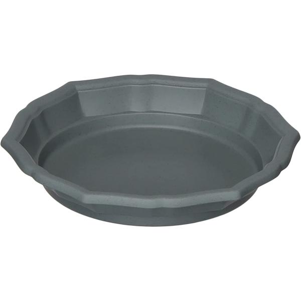 レトロやアンティーク、洋風、和風などのテイストをモチーフにした、個性的でデザイン性の高い鉢受皿です。買ってきた観葉植物や鉢花を、植え替えせずに飾る場合に、シンプルな鉢受皿を使用するよりもデザイン性が高く、植物やインテリアをスタイリッシュに見...