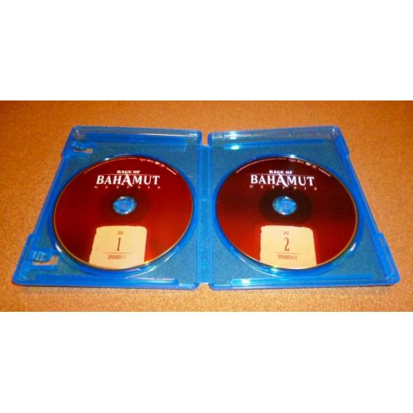 BD+DVDコンボパックからDVDのみ取り出した商品となります。DVDで第1期-全12話をご視聴いただけます。収納ケースは付属しますが、紙製スリーブと表紙は付属しませんので、ご了承ください。常にご用意できる商品ではありませんので、ご注文はお...