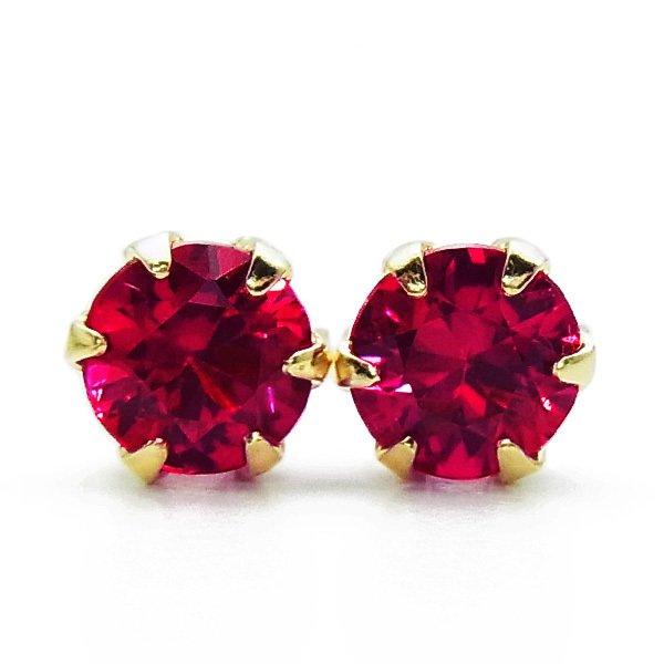 【地金素材】K18【使用宝石】天然ルビー ピアス 0.15〜0.9ct(Total)【保証】エメットジュエリー保証書付【サイズ】巾:約2.7mm〜 厚:約2.1mm〜 棒:約10.0mm 径:約0.7mm18金イエローゴールド天然ルビーピア...