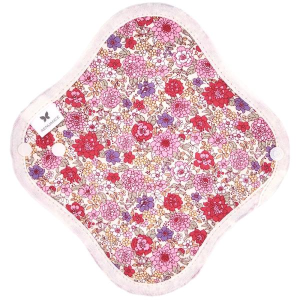 取り換える度にまるで洗いたての下着を付けたような気分であなたの清潔で快適な毎日を応援します！肌面がオーガニックコットンのショーツと同じニット生地で、優しい肌ざわりと、素肌感が優れています。紙ナプキン特有のカサカサという音も、ムレがこもらず肌...