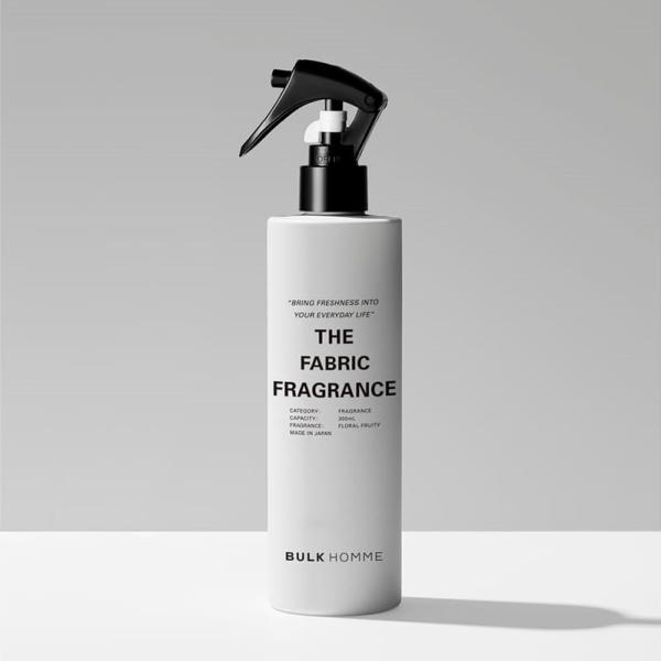 空間やファブリックのニオイを抑え、自宅でも外出先でも香りを纏う。消臭、抗菌、芳香の3つの機能を併せ持ち、24時間、香りが続く※1。バルクオムのフローラルフルーティの香りのファブリックフレグランス。※1：臭気試験 ・試験実施会社：カケンテスト...