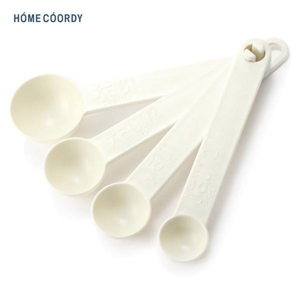 簡単につけはずしできるフックホルダー付きで、コンパクトに収納できます。　日本製。型番 HC-PMS15-5973商品サイズ 縦19×横6×高さ3cmJANコード4549741265973