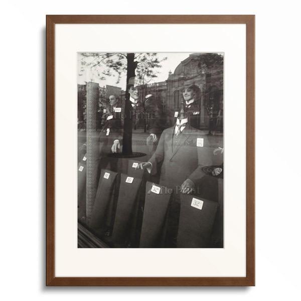 Atget, Eugene 1857-02-02-1927-08-04.Men's Fashions, Photograph, 1925.Gelatin silver print.Inv. Nr. 56.610.3New York, Met...