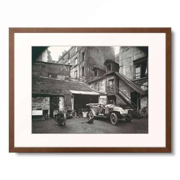 Atget, Eugene 1857-02-02-1927-08-04.Cour, rue de Valence, Photograph, 1922.Gelatin silver print.Inv. Nr. 56.610.13New Yo...