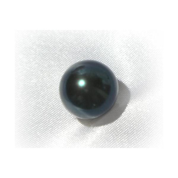 オリジナルパールアクセサリを作れます！！ペンダントトップを選んで、いろいろな顔に変身できるセミ加工用大粒ゴージャス系ルース貝パール！！種類  貝パールサイズ  直径約14mm※ペンダントトップやピアスに加工できる用に穴（ホール）が一箇所あい...