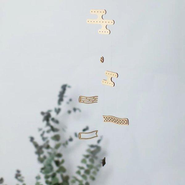 Detail・Size：コイ大　横幅 x 高さ x 厚さ：約95mm x 23mm x 3mm　　　　コイ中　横幅 x 高さ x 厚さ：約65mm x 23mm x 3mm　　　　コイ小　横幅 x 高さ x 厚さ：約35mm x 23mm ...