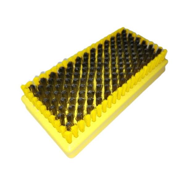 ストラクチャーの奥深くまで届く極細のステンレスの毛ですストラクシャーの表面積を多く出来るので、ワックスの性能が良く出ますナイロン系や天然系の毛よりはるかにしっかりワックスが取れますちょっと怖いぐらいですねホルメンのマイクロフィニッシュスチー...