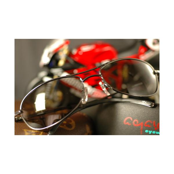 UVカット偏光レンズ　フリーサイズ　男女兼用　ハードケース別売りAGAIN　ブランドとは品質ははるかに落ちます。レンズの不具合　フレームの不具合　ございますご購入時に　返品交換についてのガイドラインをよくお読みくださいパーツの経年劣化につい...