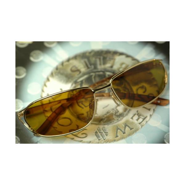 UVカット偏光レンズ　フリーサイズ　男女兼用　ハードケース別売りAGAIN　ブランドとは品質ははるかに落ちます。レンズの不具合　フレームの不具合　ございますご購入時に　返品交換についてのガイドラインをよくお読みくださいパーツの経年劣化につい...