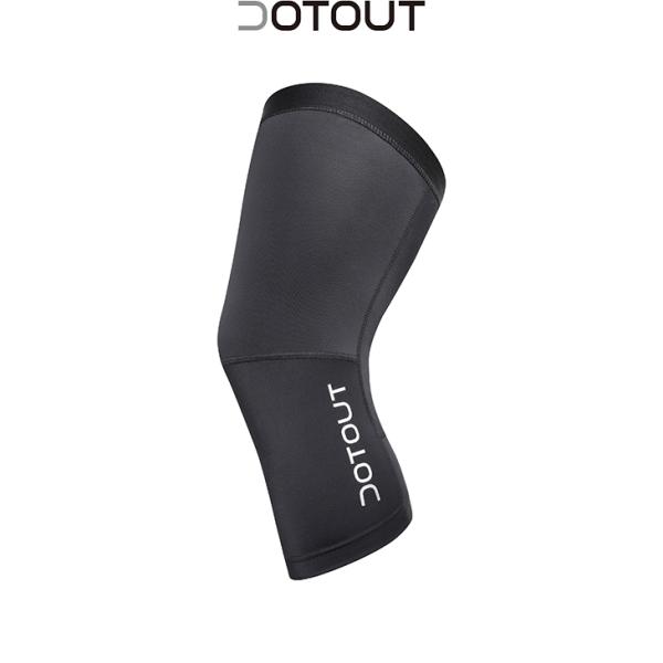 サイズ：2XS〜XLファブリック：Dot Cold Warm推奨使用温度帯:5〜20°Skin Knickerはストレッチ素材のニープロテクターで寒さから守ります。春秋はもちろん、寒さが厳しくない初冬に使用するように設計されています。ドット...