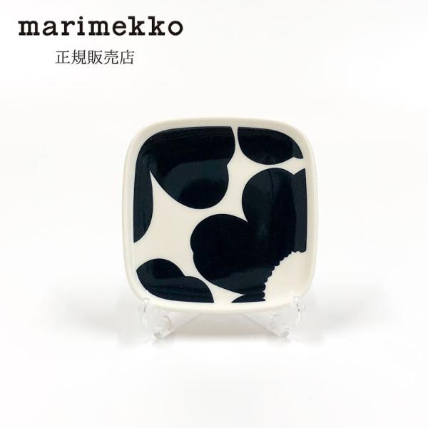 【マリメッコ正規販売店】ブランド：marimekko（マリメッコ）柄：Iso Unikko（イソ　ウニッコ）サイズ（約）：縦10cm　横10cm　高さ1.5cm材　質：磁器※電子レンジ、オーブン、食洗器対応※材質の特性上、表面にピンホール（...