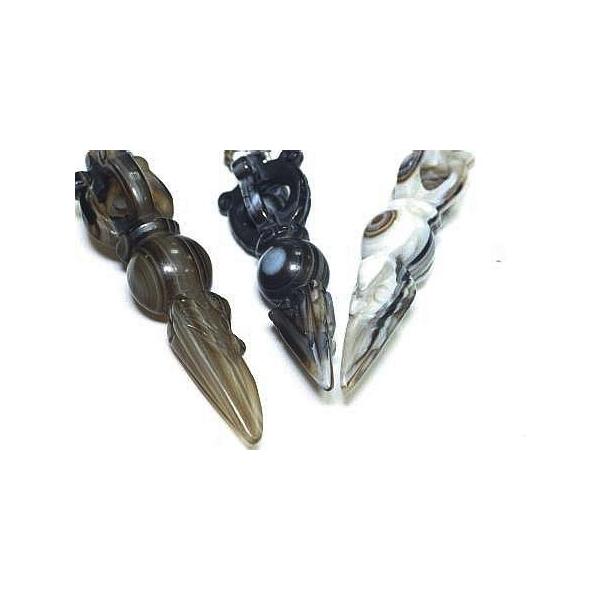 ★天眼石ブルパ78ｍｍ×22ｍｍ×20ｍｍ※初めの画像には3本移っていますが、お送りするのは白っぽい商品1本です。私たちの代わりに恐ろしげな姿で「魔」を払い、「魔」を刺し殺す法具です。結界の四隅に打つ呪術的な杭とされ、金剛不壊の力を持ち、魔...