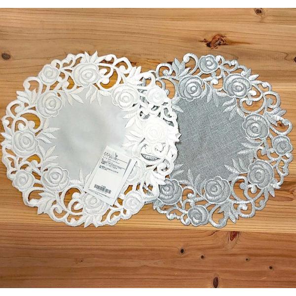 ●サイズ：直径 約25ｃｍ（円形）●素 材：ポリエステル●ご家庭でお洗濯が出来ます。