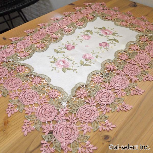 【商品詳細】■サイズ：約50cm×35cm ■素材生地：綿100%刺繍上糸：レーヨン100％<BR>下糸：ポリエステル100%<BR>■ご家庭でお洗濯可能です。■ご注意願います■・モニターの発色の具合によって実際のも...