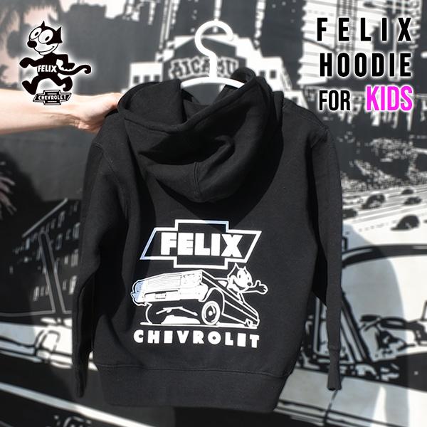 FELIX ×CHEVROLET キッズパーカーです。バックプリントはインパクト大なデザインでとってもおしゃれ♪実寸サイズを必ずご確認の上ご購入ください。■素材■綿80％ ポリエステル 20%■実寸サイズ■110(XS)・・・着丈：約42c...