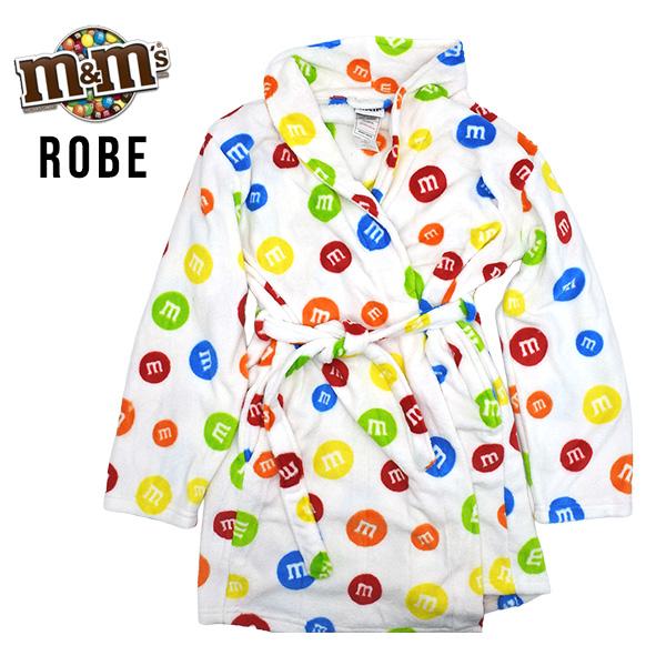 とってもかわいいm&amp;m'sのローブが新入荷！キッズサイズですが、小柄な女性でも着用できます。ふんわりとしたやさしい肌触りで、さっと羽織れる軽やかな着心地です。おうちでのリラックスタイムやお風呂上がりにもぴったりの一枚です。両サイドに...