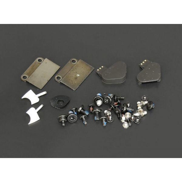 MacBook Pro Retina 13-inch Late 2013  A1502 ネジ・留め具一式 ■対応機種：Macbook Pro Retina 13-inch Late 2013 A1502 中古品なので使用感や小キズがあります。