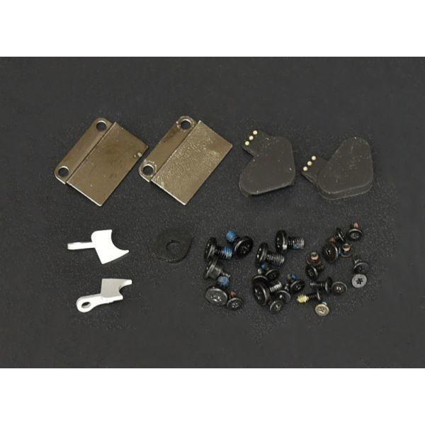 MacBook Pro Retina 13-inch Late 2013  A1502 ネジ・留め具一式 ■対応機種：Macbook Pro Retina 13-inch Late 2013 A1502 中古品なので使用感や小キズがあります。