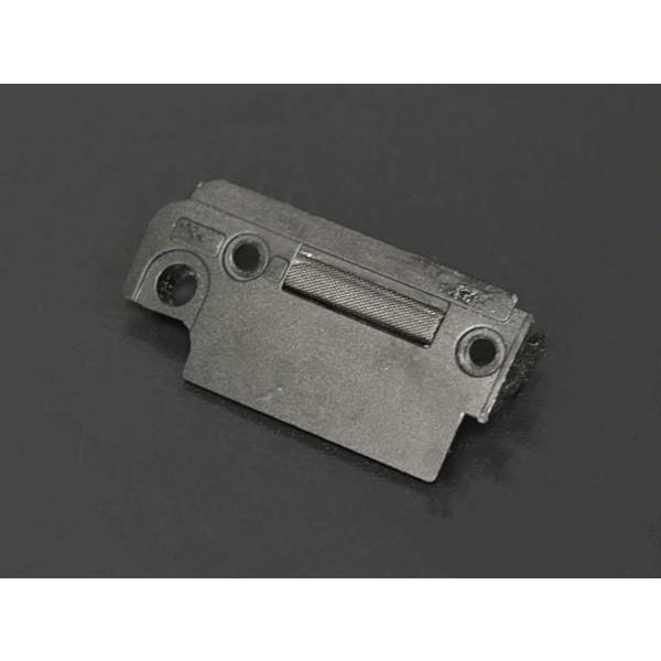 MacBook Pro 13-inch 2016 A1706  クラッチカバー 左側 ■対応機種 MacBook Pro 13 2016 A1706 中古品になりますので、使用感や傷等があります。写真は同機種の写真を流用しているため外観の状...