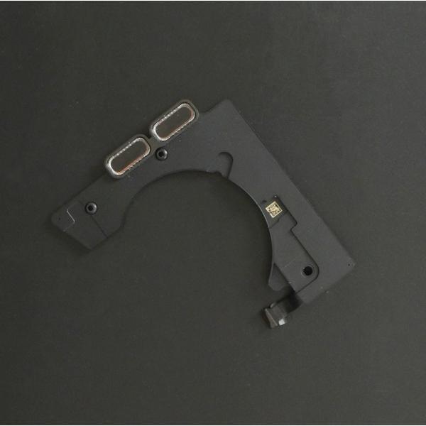 MacBook Pro 13-inch 2016 A1708  スピーカー 右(R) 中古品 ■対応機種 MacBook Pro 13-inch 2016 A1708中古品です。 中古品になりますので、使用感や傷等があります。