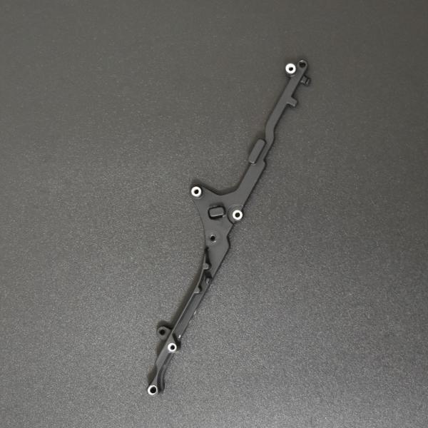 MacBook Pro 13 Early 2011 2012 A1278 センターブラケット 806-1489 中古品中古品なので使用感や小キズがあります。