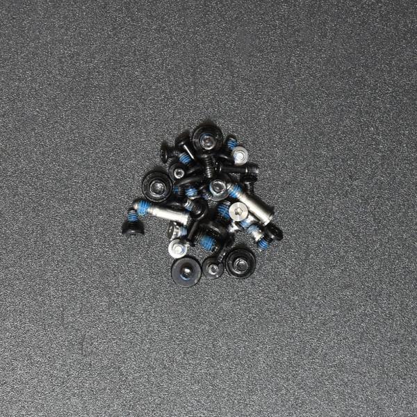 MacBook Air 13-inch 2014  A1466 ネジ・留め具一式■対応機種：MacBook Air 13-inch 2014 A1466中古品なので使用感や小キズがあります。