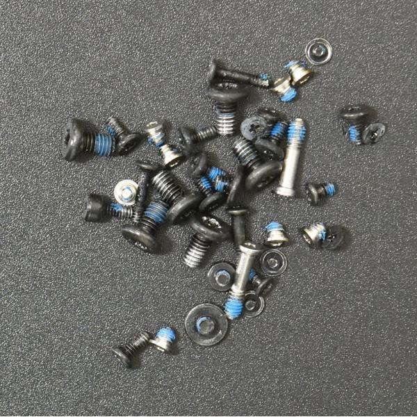 MacBook Air 13-inch Mid 2012  A1466 ネジ・留め具一式対応機種 ■MacBook Air 13-inch Mid 2012 A1466中古品になりますので使用感や傷等があります。