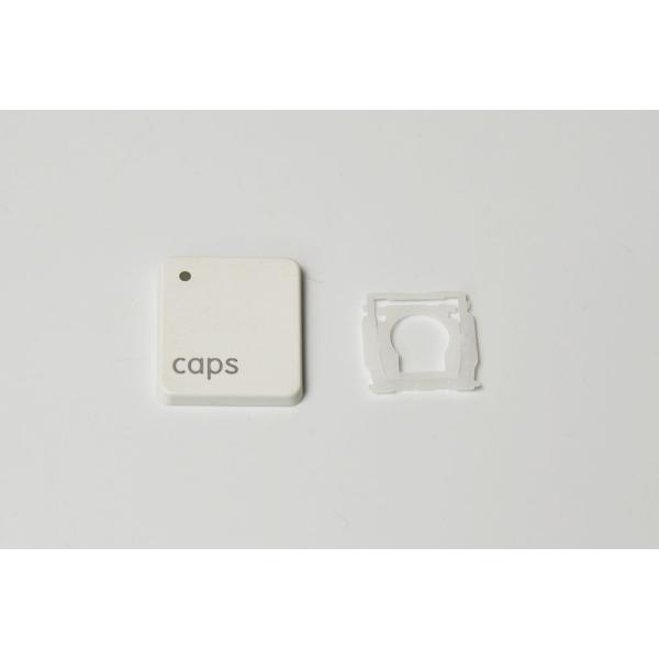Apple Mac キーボード A1314 【 caps 】キートップのみ 9-6 　中古品■対応機種Apple ワイヤレスキーボード　A1314 電池式中古品です。使用感や小キズ・黄ばみ等があります。製造ロットによってパンタグラフの形状等...