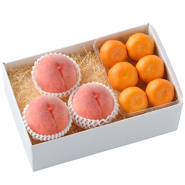 お届け期間：7月中旬から8月上旬●商品内容：桃3玉(700g)(山梨県又は長野県又は福島県産)、ハウスみかん6〜7玉(550g)(静岡県又は愛知県産)　※お届け期間：7月中旬〜8月上旬　※お申込締切日：7月31日　※天候状況等によりお届け期...