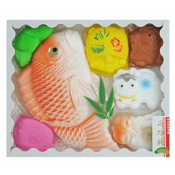 ●箱寸：39.5×33.5×6.8cm ●内容量：約1850g【 こんなギフトにどうぞ 】名入れ 内祝い お返し 祝い返し 出産 出産内祝い 結婚 結婚内祝い 引き出物 御礼 快気祝い 快気内祝い お中元 中元 御中元 残暑見舞い 残暑見 ...