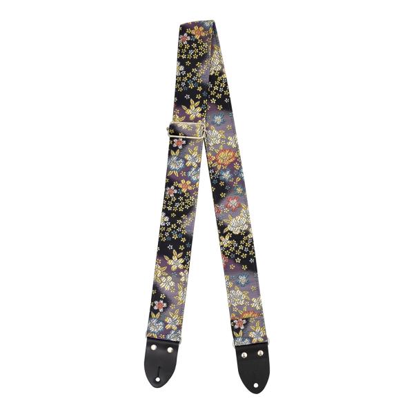 こちらの商品はお取り寄せとなります。3日〜1週間ほどでお届け可能です。メーカー品切の際はお時間を頂きます。※画像は撮影用商品のため、お届けの際の商品とは異なります。日本を代表する絹織物「西陣織」の布で作ったギターストラップ。色とりどりの先染...