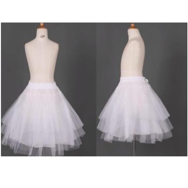 商品詳細商品コード：pani001子供パニエ 80 90 100 110 120 130 140 150 160可愛いボリュームアップパニエ＆チュチュスカートウエストはゴムでフリーサイズになります80ｃｍ〜160ｃｍ対応可能ですチュールが3...