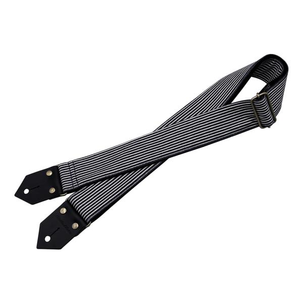 こちらの商品はお取り寄せとなります。3日〜1週間ほどでお届け可能です。メーカー品切の際はお時間を頂きます。※画像は撮影用商品のため、お届けの際の商品とは異なります。今回もデニムの聖地「岡山県倉敷産の国産デニム」を採用。シンプルなデザインを最...