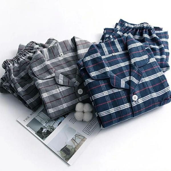 商品   パジャマ 素材 コットン100% サイズ S M L XL XXL ご了承いただきたいこと：   ・採寸サイズなので若干の誤差がある場合がございます。   ・お使いのモニターの設定状況により、実際のカラーの色味と異なる場合ございま...