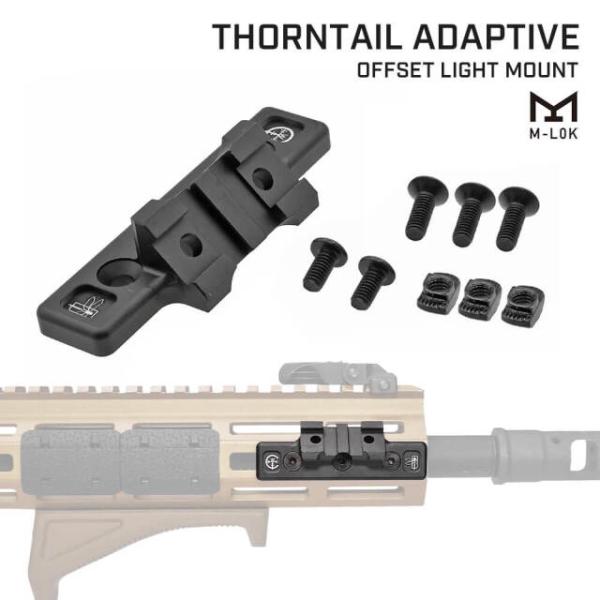 HSP(HaleyStrategic)アダプティブオフセットライトマウントのレプリカです。M-LOK(エムロック)およびKeyMod(キーモッド)マウントポイントを持つエアガンに装着可能で、SUREFIRE系やMODLITE系のウェポンライ...