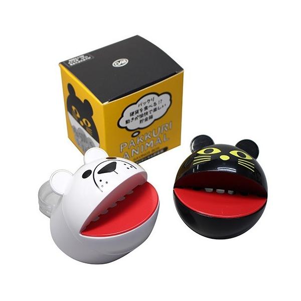 パックリ、コインを飲み込む動きが楽しくて、思わず、お金を入れたくなる貯金箱です！●商品サイズ：89×89×80mm(55.0g)●箱サイズ：80×92×93mm（75.0g）●材質：本体・パーツ(舌)：スチロール樹脂、キャップ：ポリエチレン...