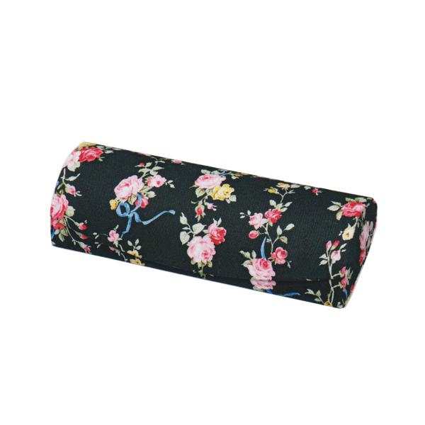 クラシカルな雰囲気のローズ柄♪軽くて持ち歩きにもぴったり！※生地の取り都合により、1点1点柄の配置が異なります。予めご了承下さい。☆*゜。:.プレゼントにもおすすめ.☆*゜。:.●素材：アルミ・スチール・プラスチック/コットン（日本製）●鼻...