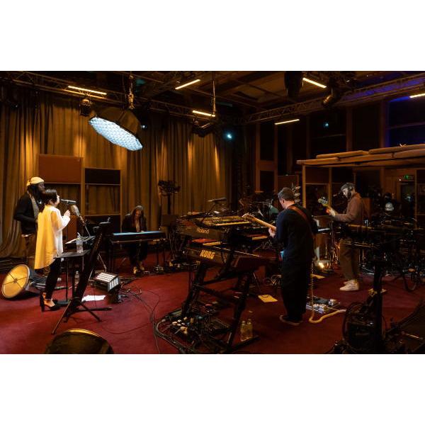 【発売日：2025年01月08日】■仕様・Blu-ray（1枚）○2022年1月19日に宇多田ヒカルにとって初の有料配信ライブである「Live Sessions from Air Studios」。○本ライブはアルバム「BAD モード」収録...