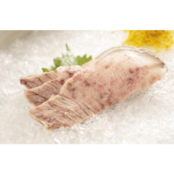 当店ではさえずりといえばミンク鯨一択です！イワシ鯨やニタリ鯨よりやっぱミンク鯨じゃないとって方も多いはず、さえずりはぷりぷりもちもちした食感でさえずり特有の旨味がありこんな美味しい部位があったのかと通を唸らせるほど。関西のおでんにはさえずり...