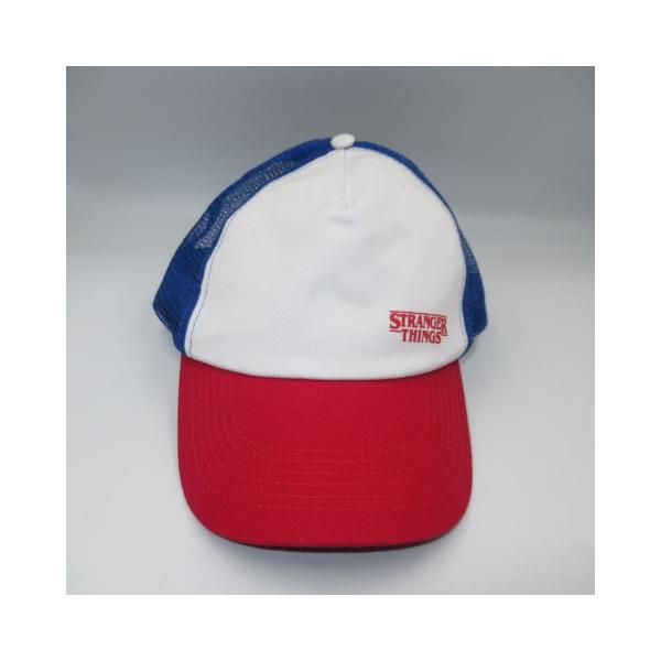 ダスティンが被っていたキャップです★サイズはフリーサイズです。大人サイズです。USEDになりますので多少の傷みや汚れがあります。ご注意 ※こちらの商品は海外での買いつけ商品になっております。ビンテージ商品ですので、汚れ等がある場合がございま...