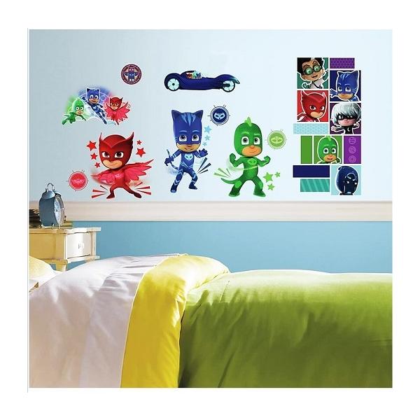 【Roommates】【しゅつどう！パジャマスク】 ウォールステッカー RoomMatesは1895年創業の米国最古且つ最大の壁紙メーカー、York Wallcoverings社の製品です。●特殊素材により繰り返し貼ってはがせるRoomMa...