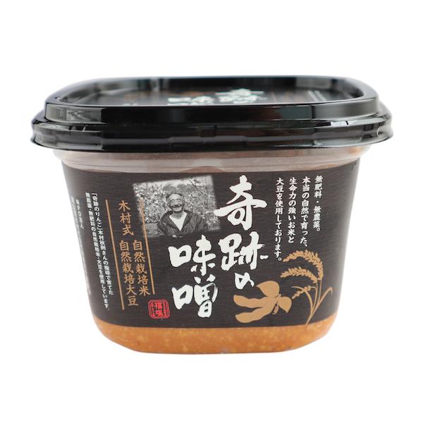 ◎品名：米みそ◎原材料：米（岡山県１００％）、大豆（北海道１００％遺伝子組み換えでない）食塩（天日塩）◎内容量：750g◎保存方法：直射日光、高温多湿を避け、なるべくお早めにお召し上がりください。★冷蔵でお送りいたします。
