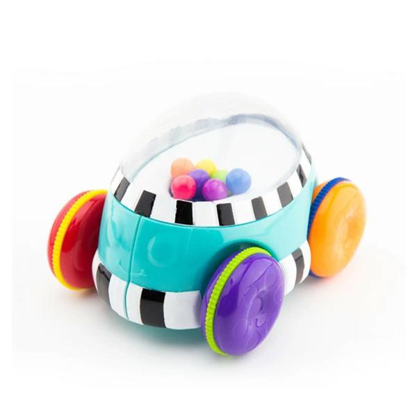 後ろにクルマを引いて手を離すと、トコトコ走るクルマのおもちゃです。中のビーズが走っているときにポンポンとポップコーンのように跳ねてカラカラ音がします。★お手入れ方法 ・固くしぼった濡れ布巾で拭き、完全に乾燥させてください。・アルコール成分を...