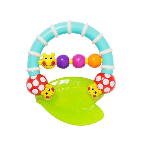 カミカミあおむしはお子さまが持ちやすいリング型の歯がためです。アオムシの体のビーズは、クルクル回して手遊びも楽しめます。冷蔵庫で冷やすと、ひんやり気持ちいい♪【メーカー】ダッドウェイ/DAD-WAY【対象年齢】3カ月から【サイズ】W9.7×...