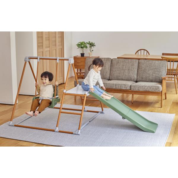 ●STの安全基準に基づき厳しい品質管理のもとで作っています●お子様の成長やお部屋の形に合わせて、滑り台の取り付け位置や着脱などで4種類のかたちに変身！対象年齢：2才〜5才（体重20kgまで）カラー：ブラウン/ベージュ商品サイズ：幅207×奥...