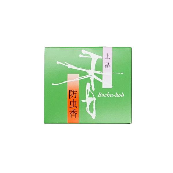 白檀・丁子・桂皮・竜脳に忌避効果（防虫効果）がある事が知られており、この防虫香には、これらの香料を基本原料として使用しています。春秋にお取り替えになれば、そこはかとない移り香とともに、防虫に役立ちます。衣類・書巻・軸物・毛筆・雛人形などの保...